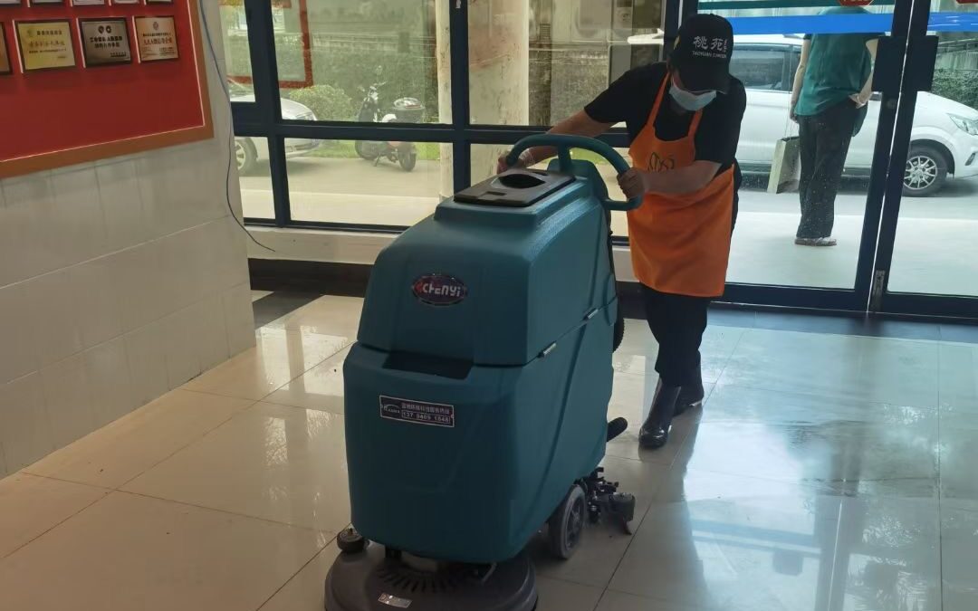 The Role of Smart Management Floor Scrubbers in Reducing Operational ...